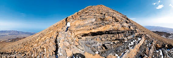 What does the trail to the crater of Mount Teide look like | Volcano Teide